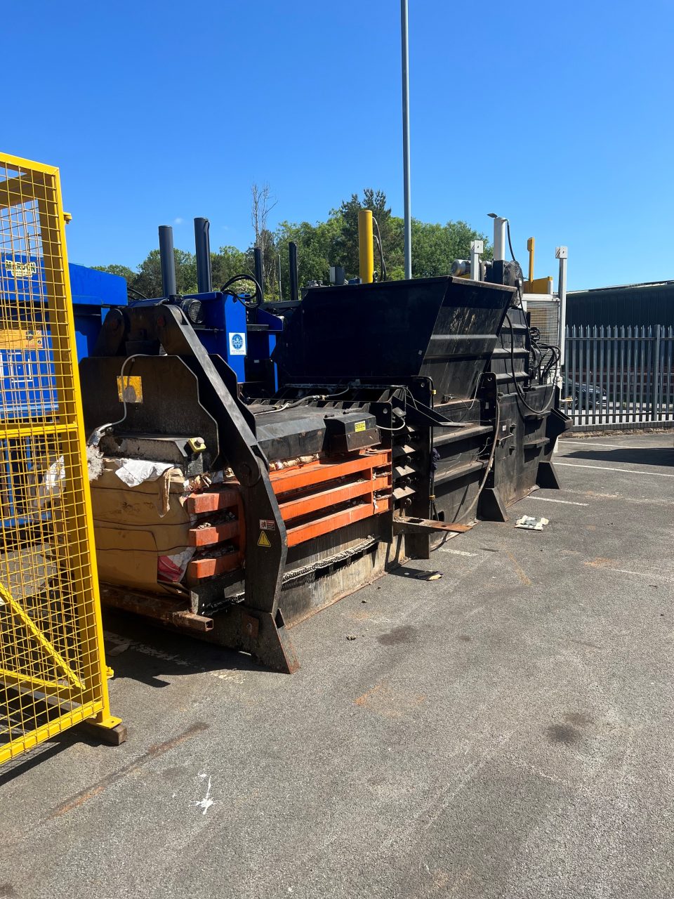 PAM Super 75ES Fully Automatic Baler - Mardon Balers